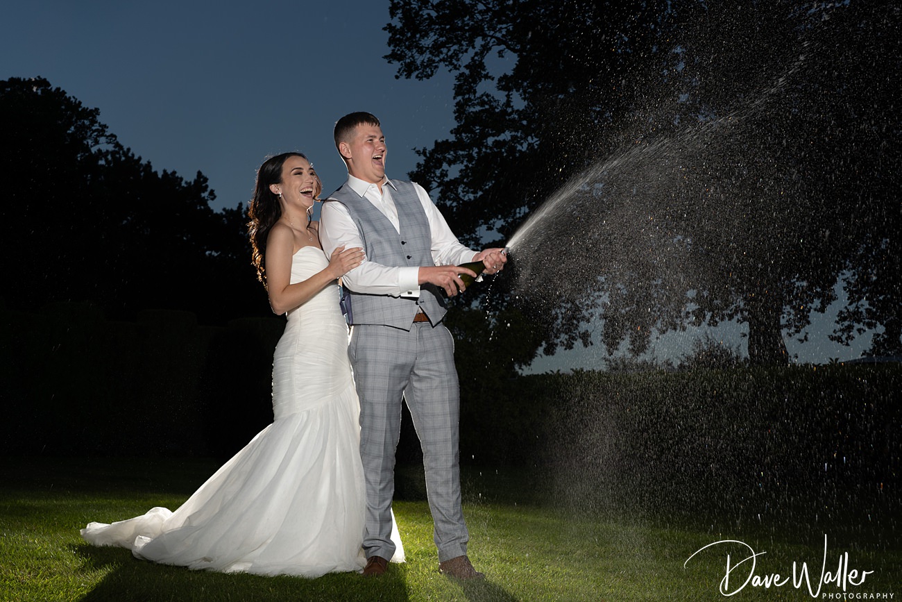 Rogerthorpe Manor Hotel Photographer | Rogerthorpe Manor Hotel Wedding ...